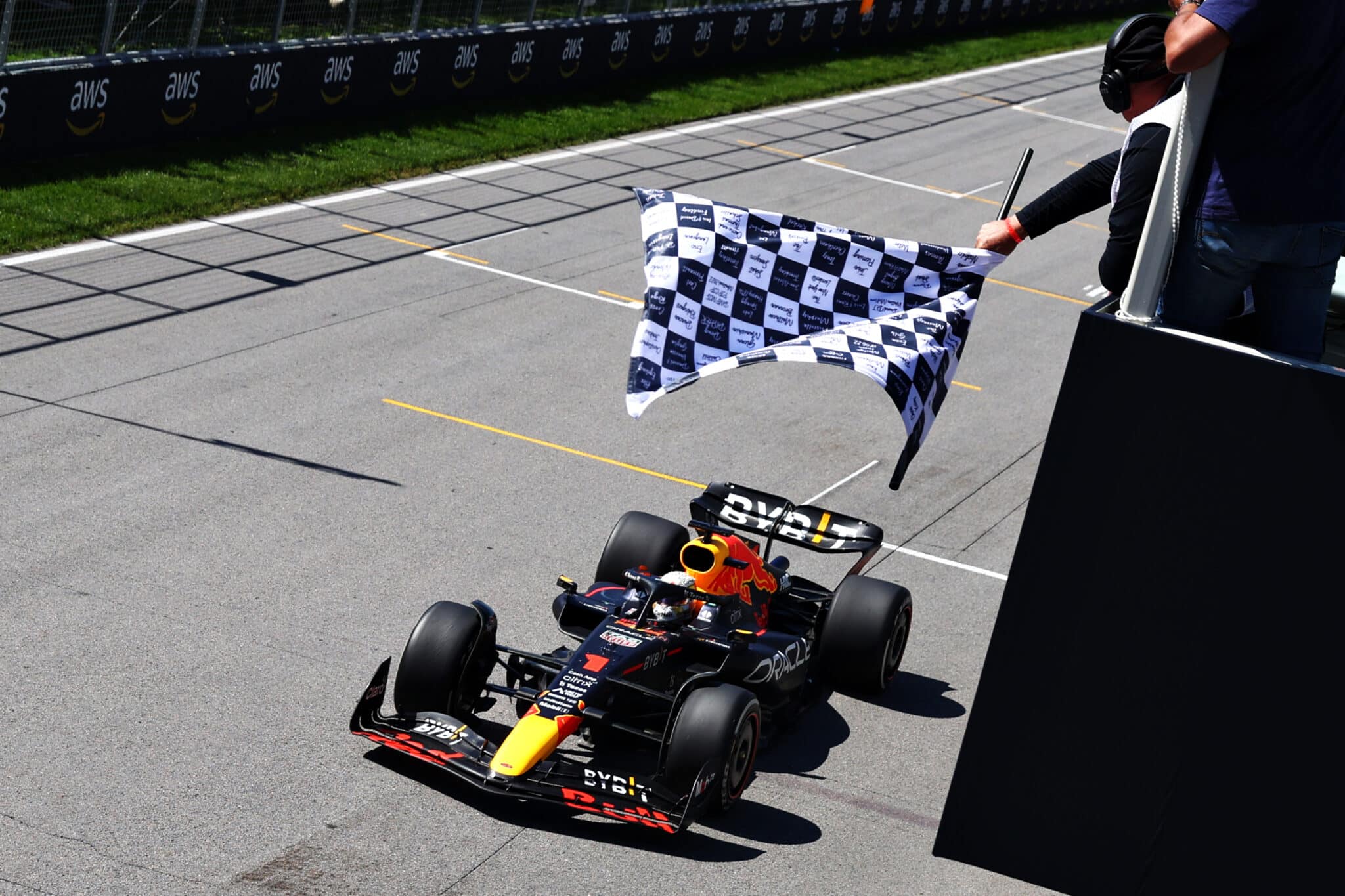 Chequered Flag in F1 Racing: The End of the Race and Victory - Las ...